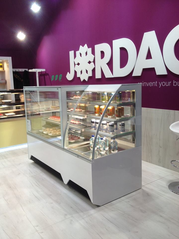 Vitrina frigorifica Jordão modelo Vista - Pastelaria/Padaria - Vitrinas ...